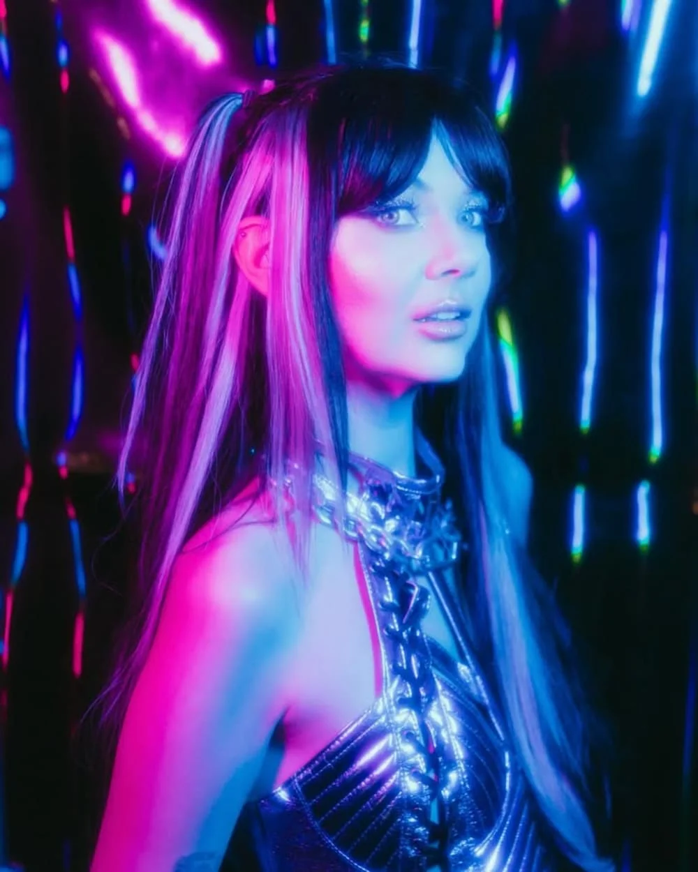 Zoe London — Musical artist from United Kingdom | Biography & Wiki